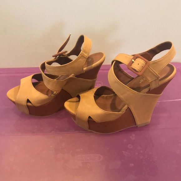 BAMBOO | Shoes | Tan Wedge Heel Sandals | Poshmark